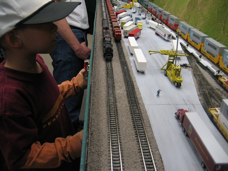 The Gang, At Todd Treasters! - page 2 - N and Z Scales - TheRailwire