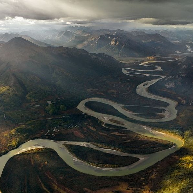 The Meandering Alatna River in Alaska | Amusing Planet