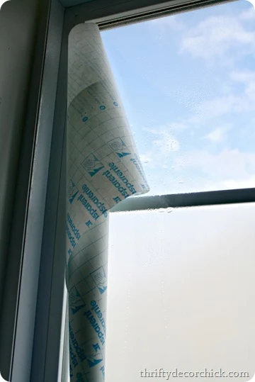 How to make a window private | Thrifty Decor Chick | Thrifty DIY, Decor ...