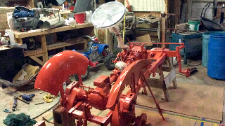 Power King Economy Tractor Restoration: Some Paint going on!