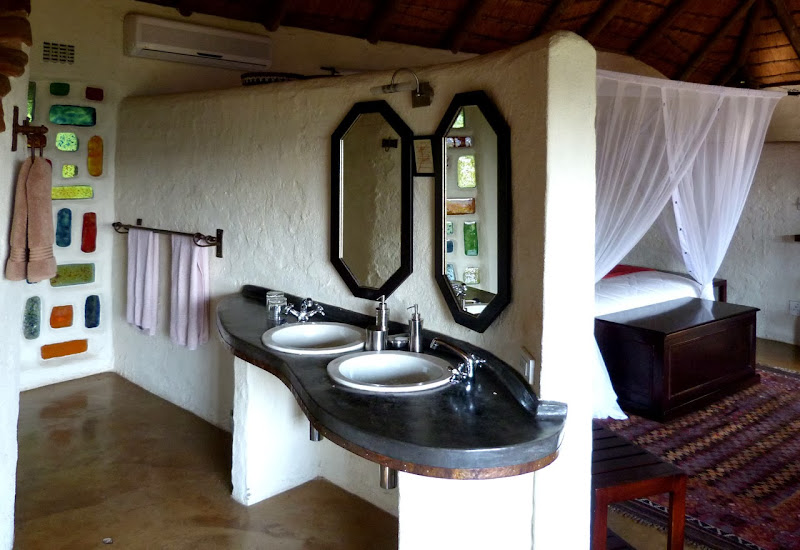 Hazyview Lodges - Tanamera Lodge und Timamoon Lodge | Outback Africa ...