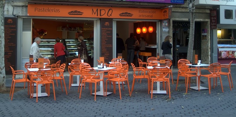 Nueva cafetería panadería MDQ en Plaza España - Cafeymas