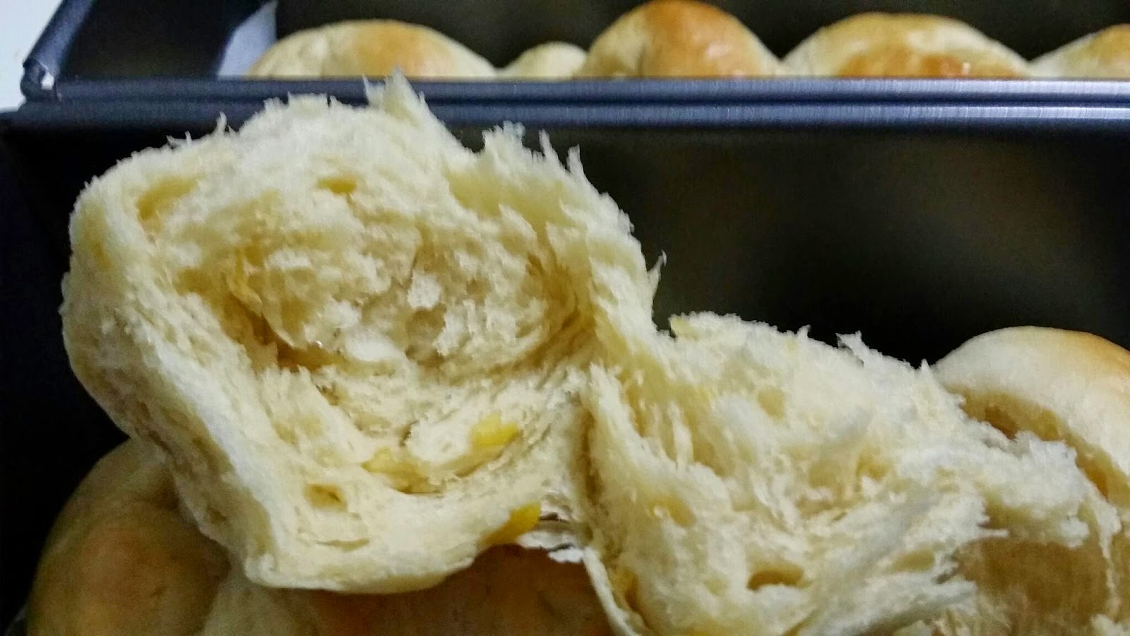 Yen can cook: Sweet corn Korean Bread rolls
