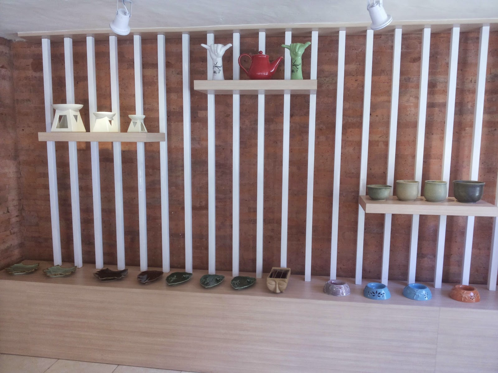 AGUNG GRAZINIA CERAMICS: Bali creative centre