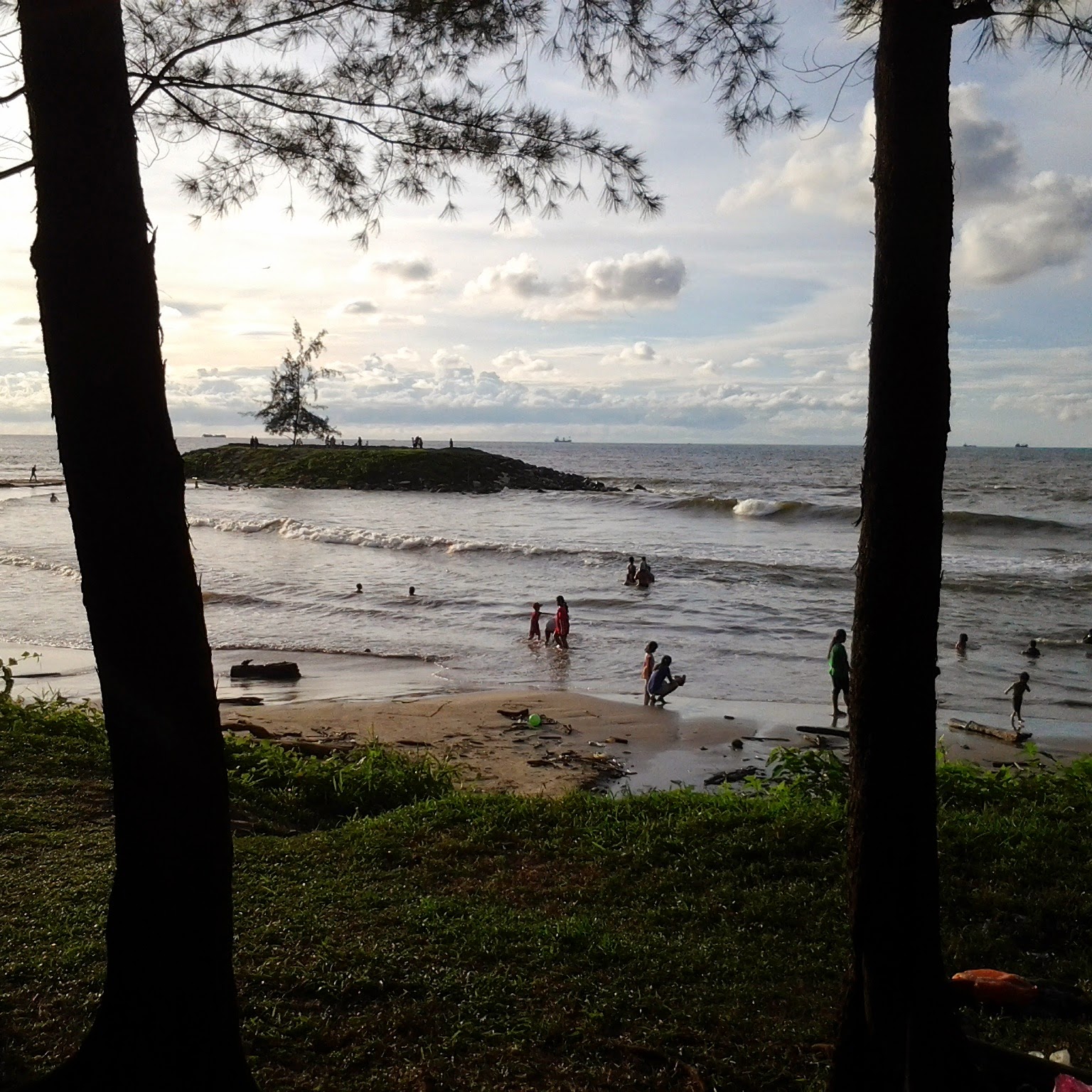 SECAWAN KOPI: TANJUNG BATU BEACH BINTULU SARAWAK