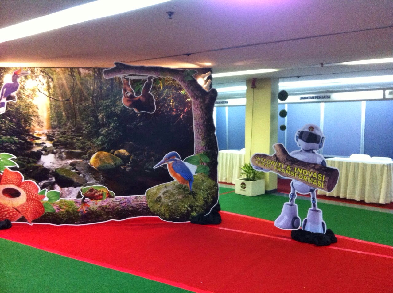 C.B. Event Company: Jungle Theme Photo Booth