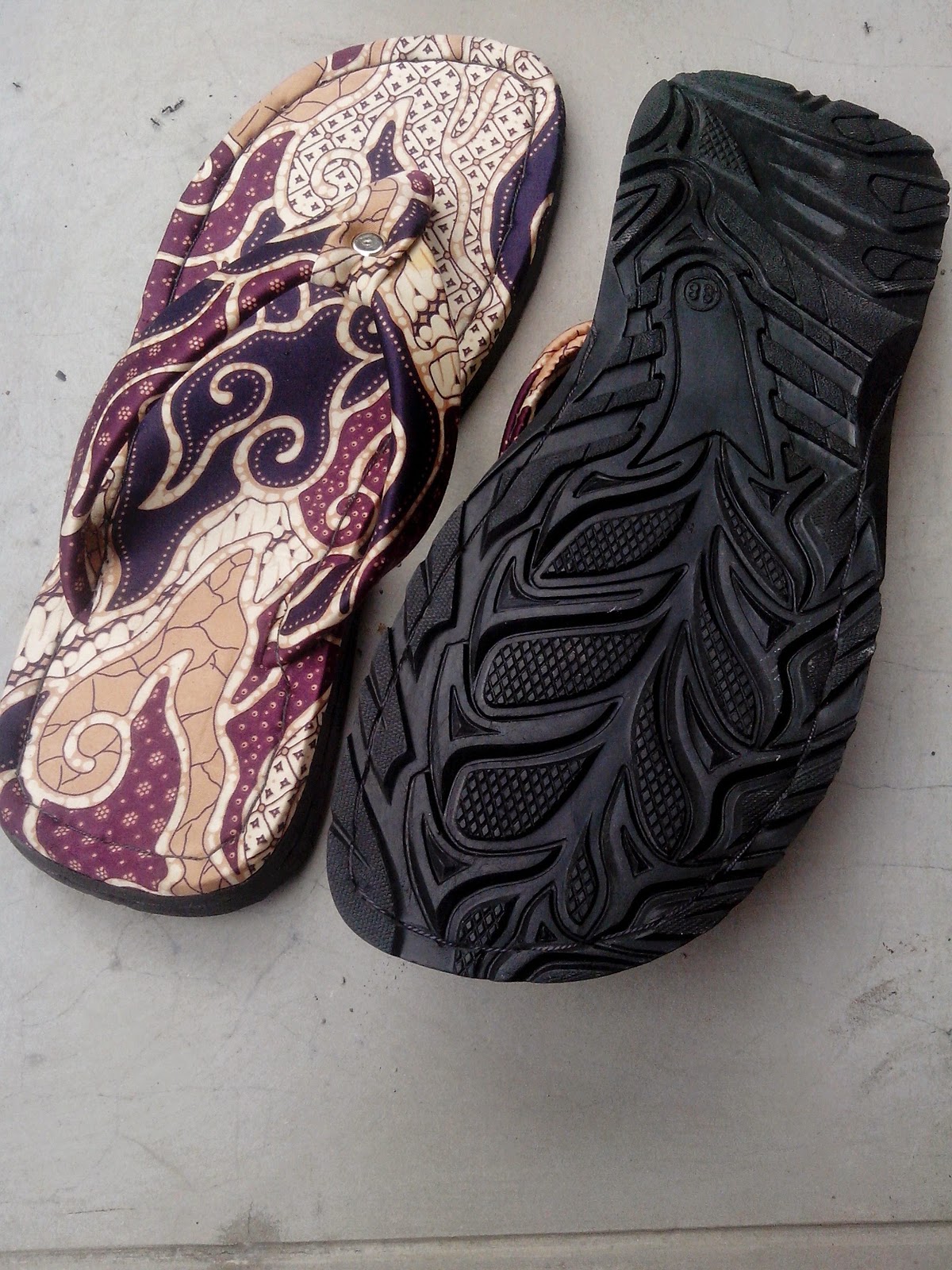 Sandal Batik "Ratu-Ruku": Sandal batik "Ratu-Ruku"