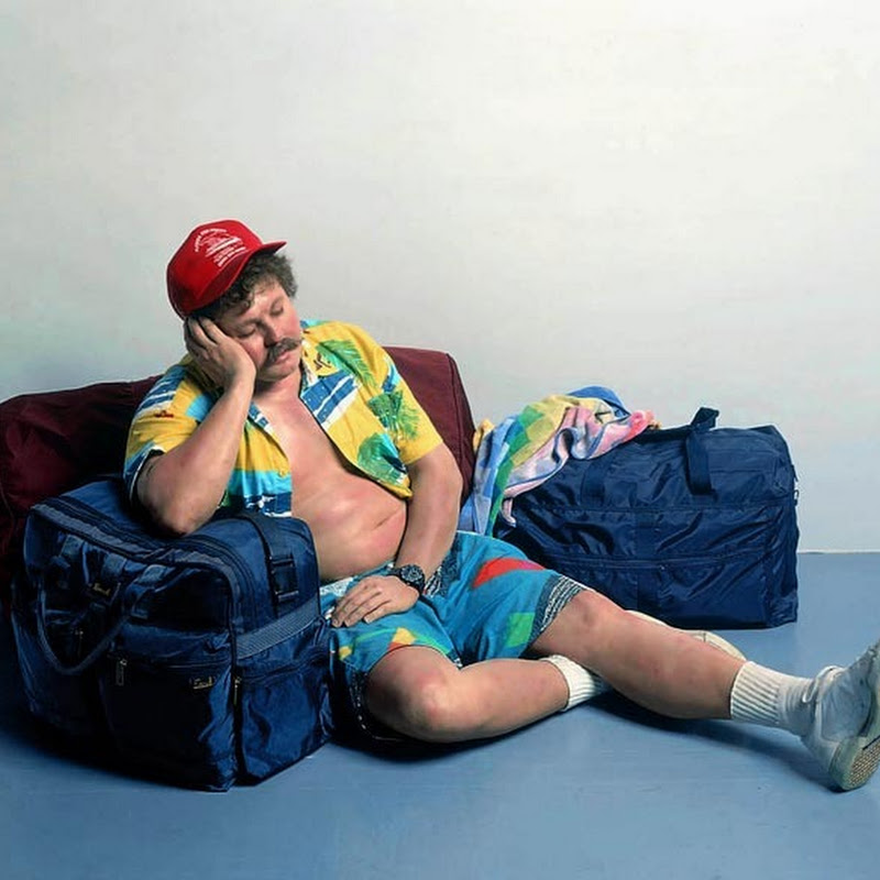 Unbelievable Lifelike Sculptures by Duane Hanson | Amusing Planet