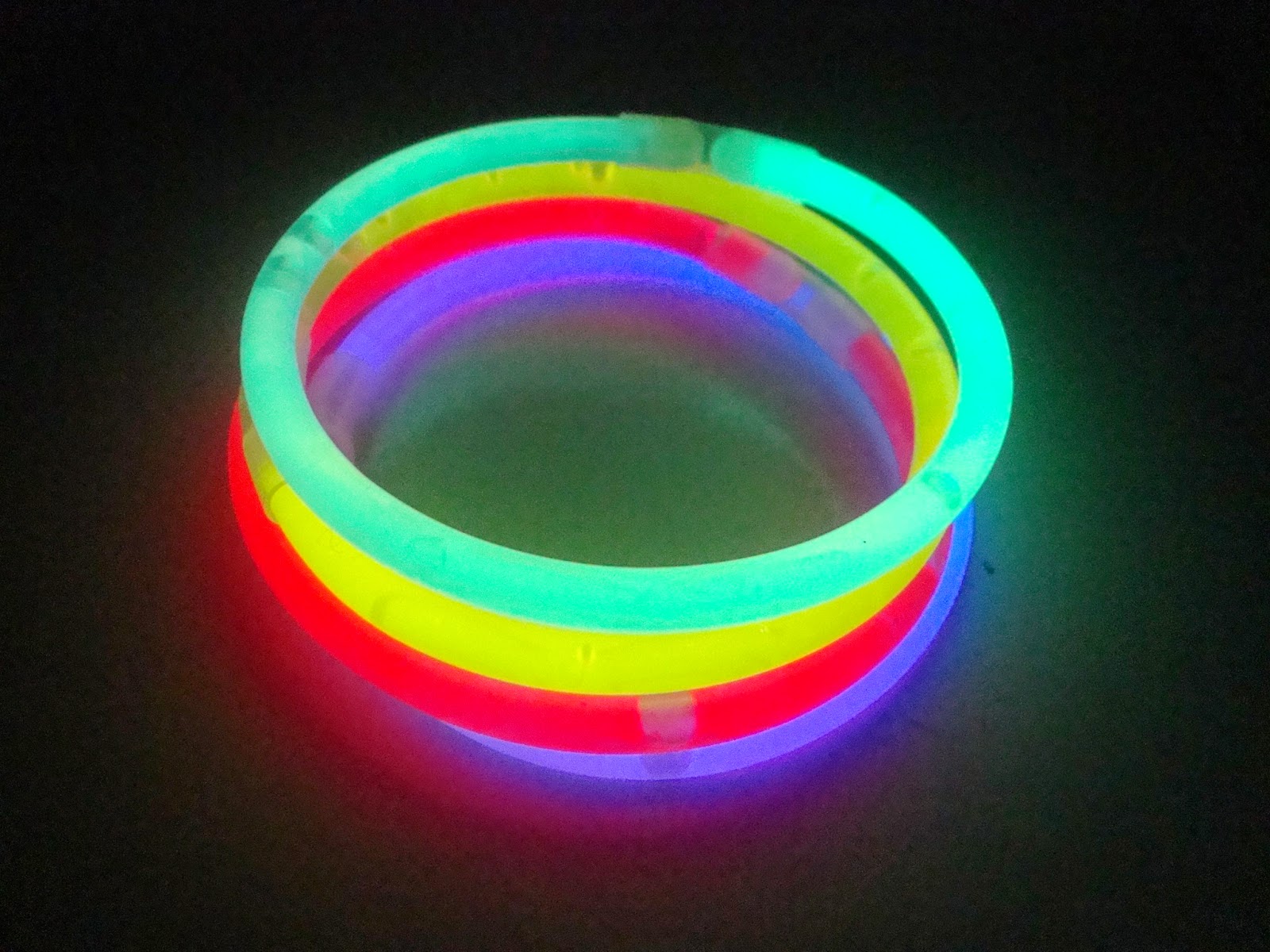 Dunia Gemerlap: Gelang Glow Stick / Gelang Light stick Fosfor Model Potek