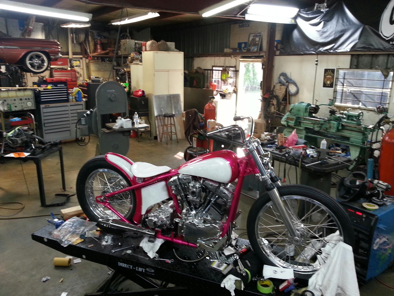 V X Leather: Gas Monkey Garage build off bike seat