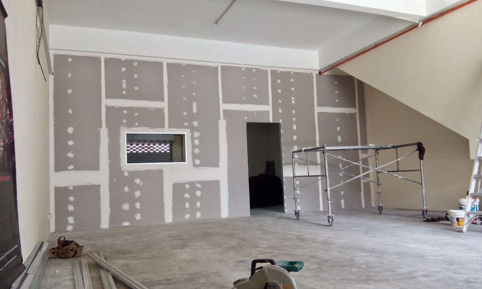 Plaster Ceiling and Wall (drywall gypsum construction): Office partition