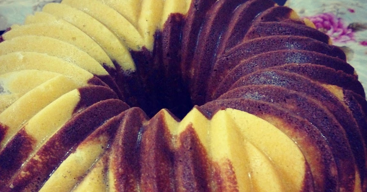 The Cat, The Rabbit & The Hedgehog: Zebra Marble Cake