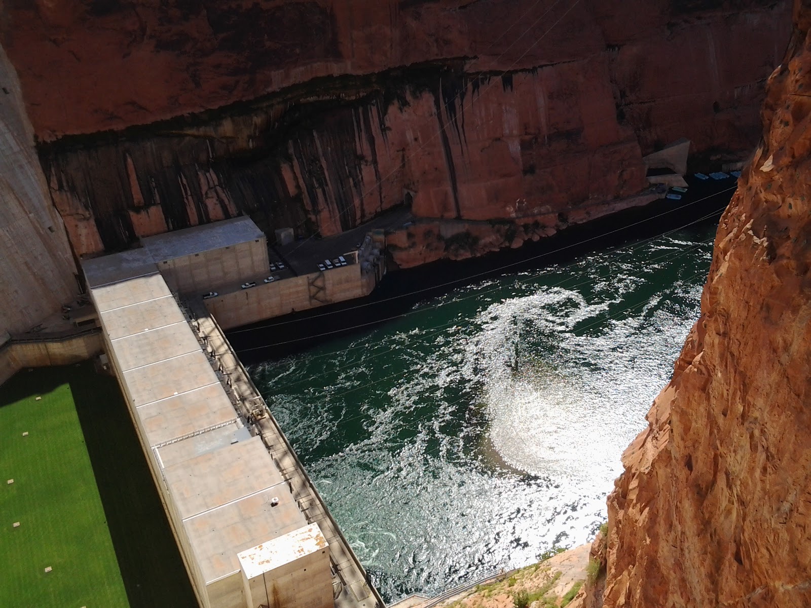 From inside the dam. | Seasonal Impressions