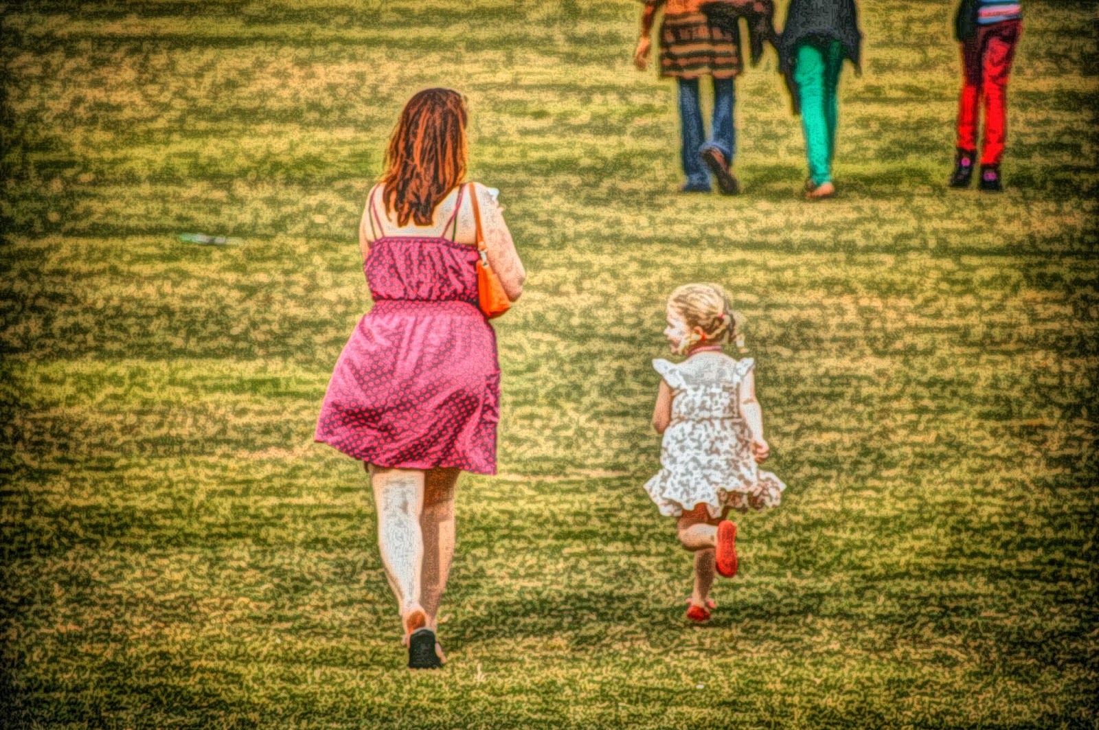 36 random free pictures available for download