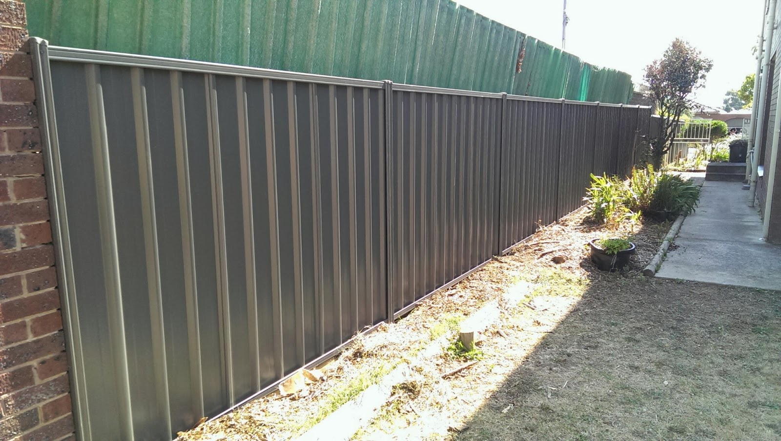 Ironman Fencing: Metroll Trimfence® Colourbond Fencing