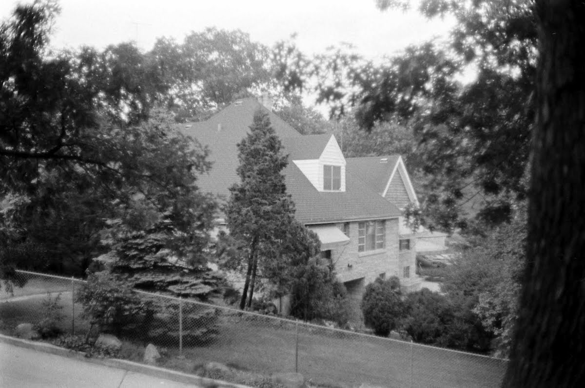 House Paul Ricca Sold To Teamsters - Grey Villet — Google Arts & Culture