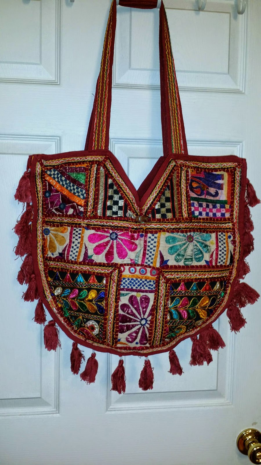 Pannash: Floral pom pom bags