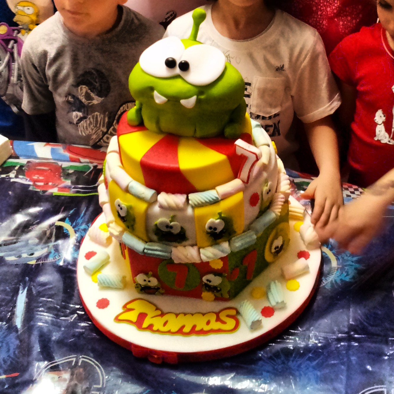 Michela Barocci Sugar Artist: Cut the rope cake