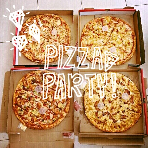 CLASS PIZZA PARTY - B R I