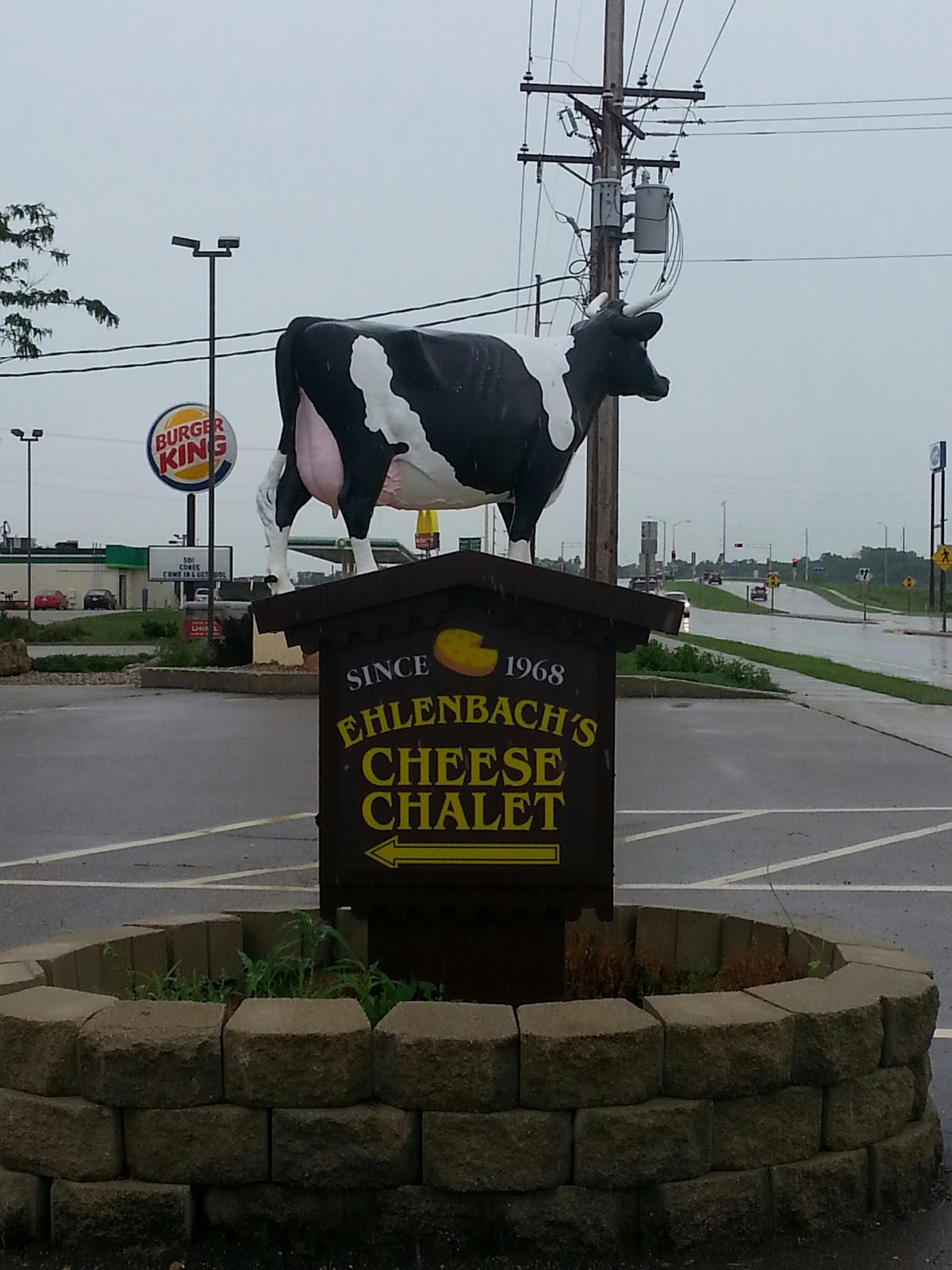 Indiana to Oregon Road Trip: Lunch stop at Ehlenbachs Cheese Chalet