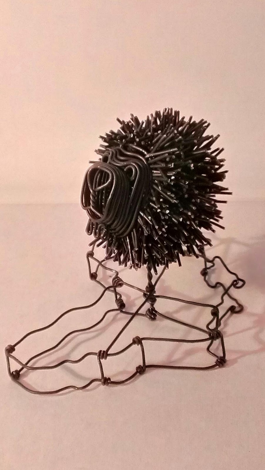 Moving Wire!: Lion's Head
