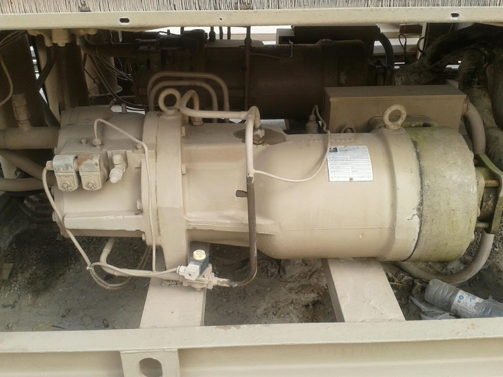 HVAC, CHILLERS, HEATPUMP: Trane Screw compressor air cooled Chiller parts