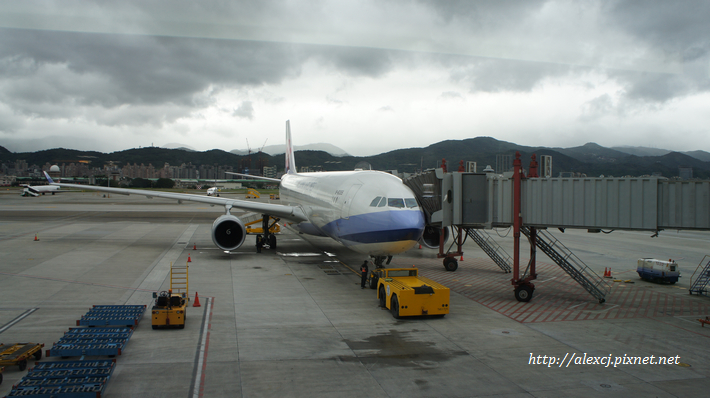 茗閒情 悠遊心: 日本航空 Japan Airlines 767-300ER - JL30（松山-東京羽田）