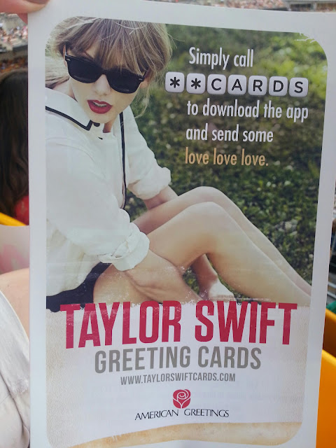 Saving 4 A Sunny Day: Free Taylor Swift eCards
