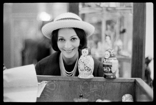 Dior en Moscu - Dos mujeres y un vestido