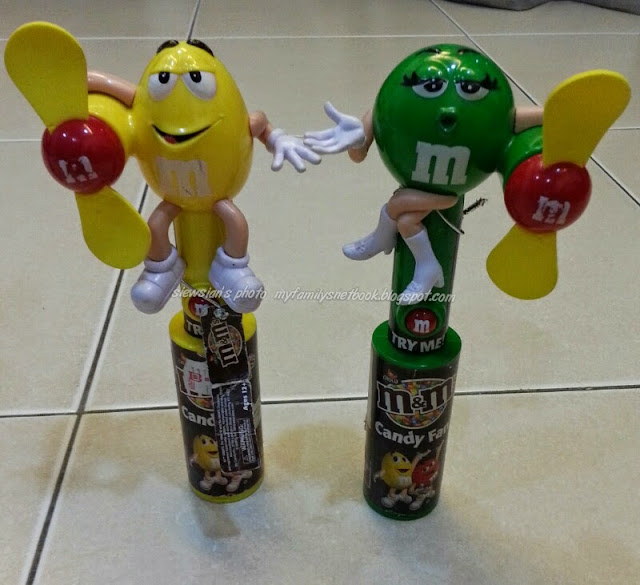 My family's net book: M&M Character candy fan toys