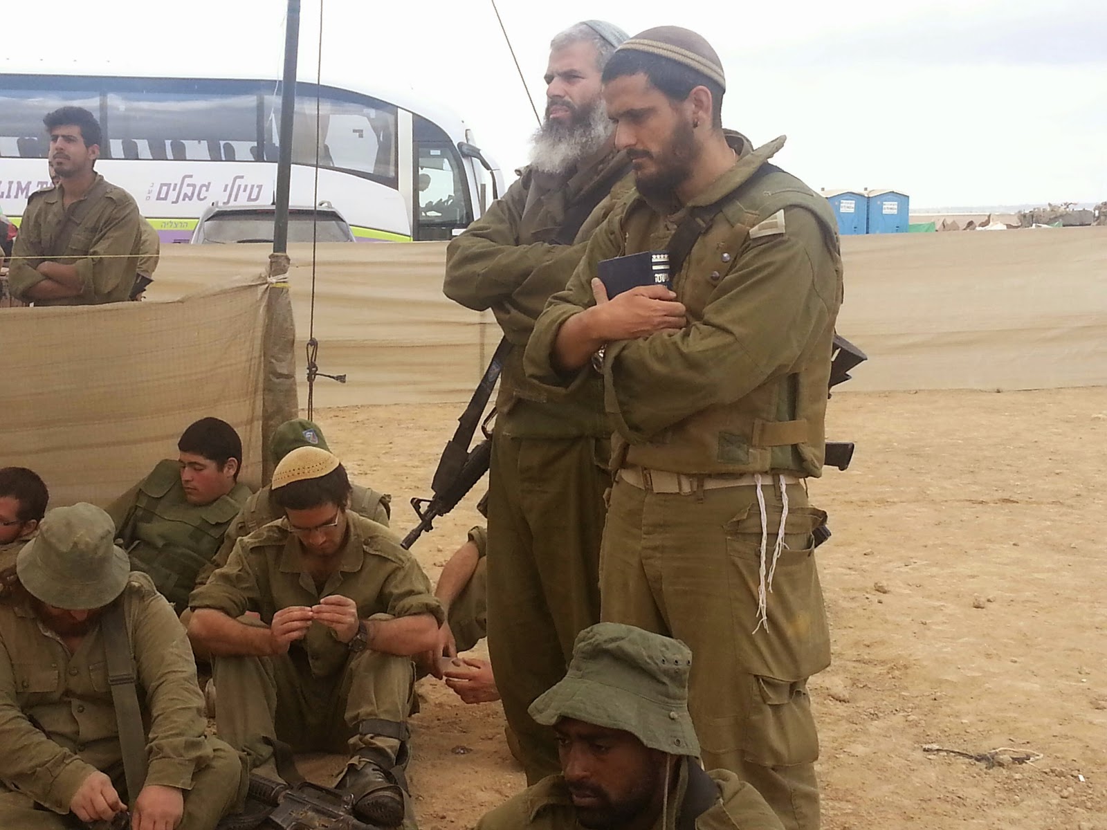 mahal volunteer idf