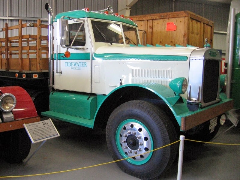 PlacesPages: Fageol & Peterbilt Trucks at the Pacific Northwest Truck ...