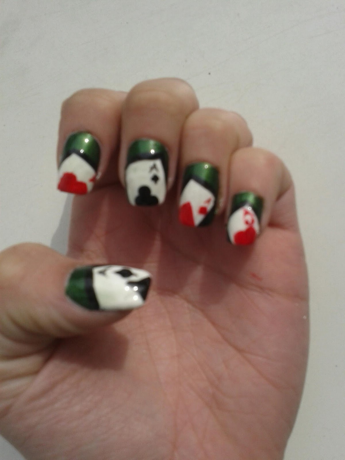 Channah Bazingaa: Nails Of The Day: Cards inspired nail art