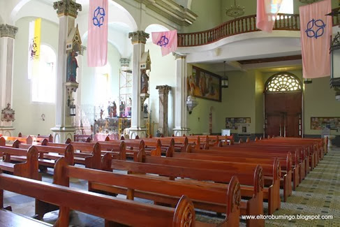 el toro bumingo: Molo Church, Iloilo City