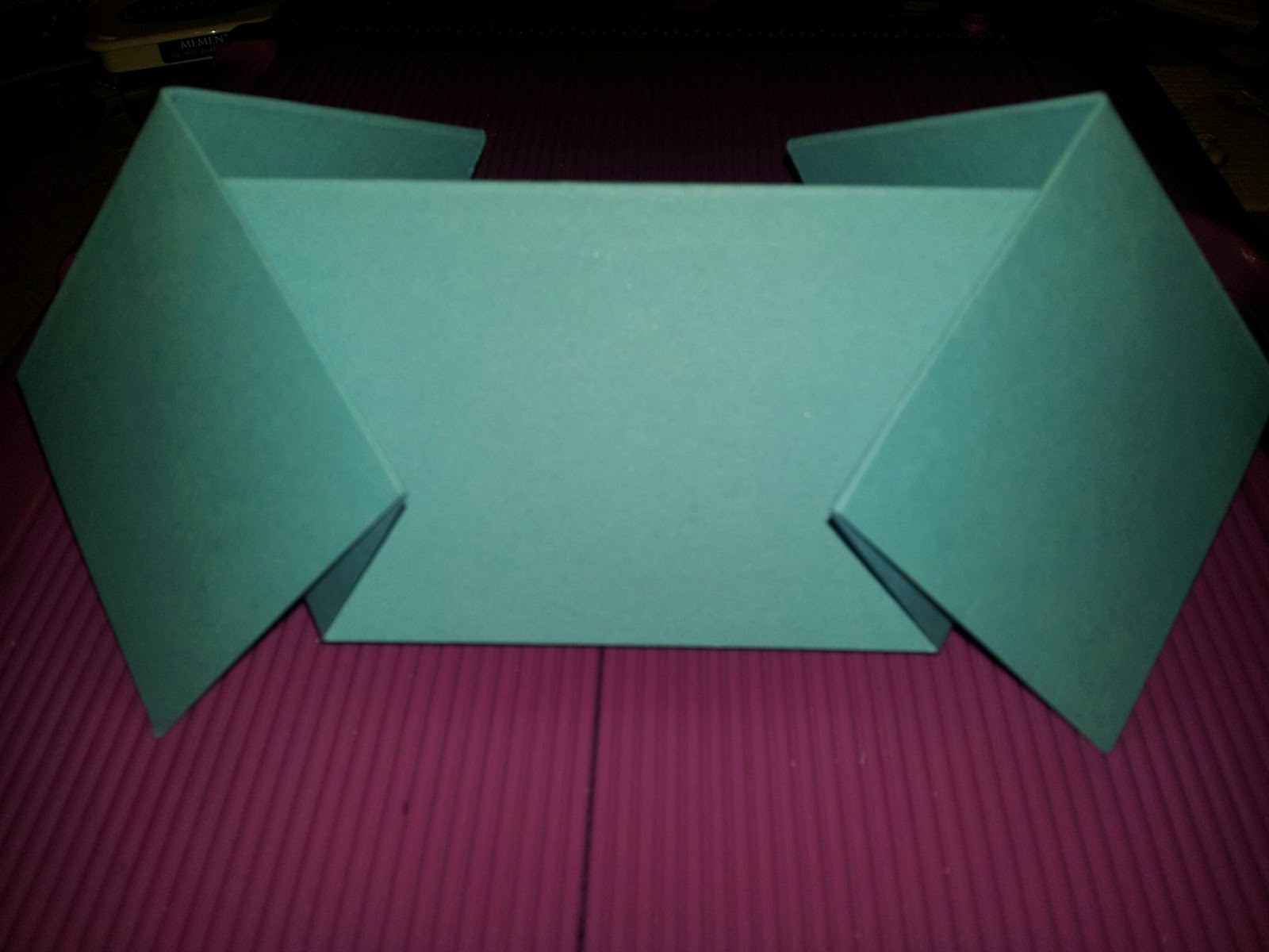 cats crafty mess: double diamond card fold tutorial.