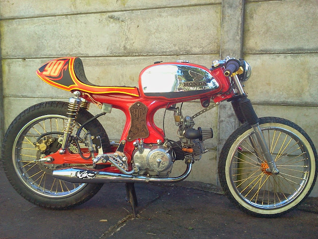 GLINDING KUSTOM : Honda 90 CAFE RACER (yang tua makin menggila)