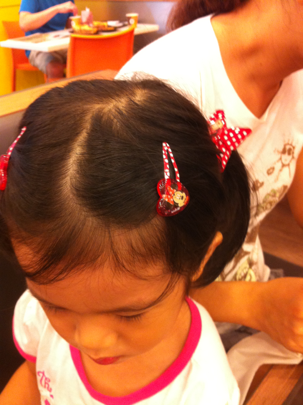 Hazel Goh - 吴昱萱 and Hayden Goh 吴俊毅