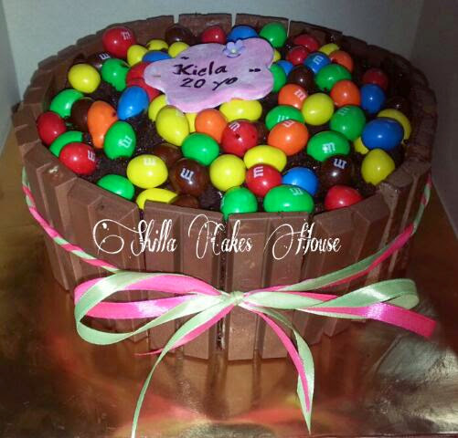 ~ShiLLa CaKeS HoUse~: CMC Birthday Cake