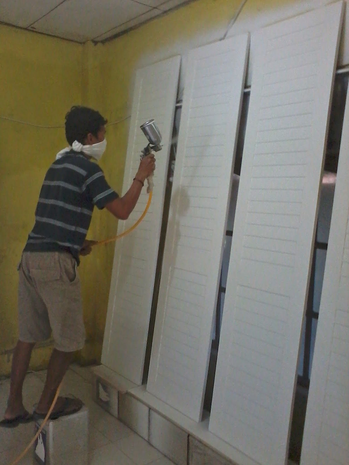 TUKANG CAT DUCO DAN MELAMIC