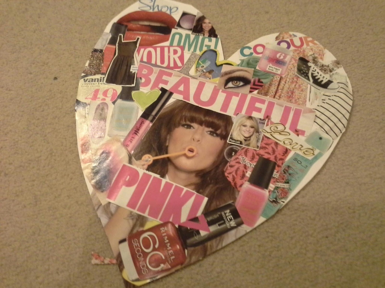 TeenageOutfitters: ROOM DIY - Heart shaped wall collage