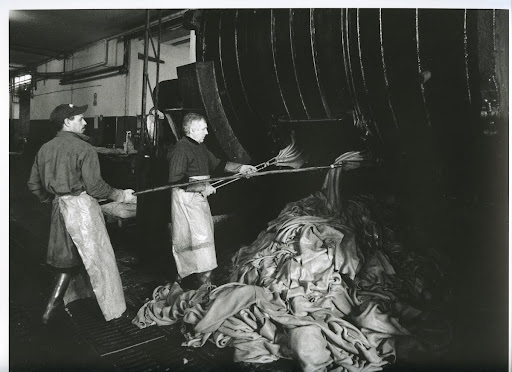 Tuscan Tanning — Google Arts & Culture