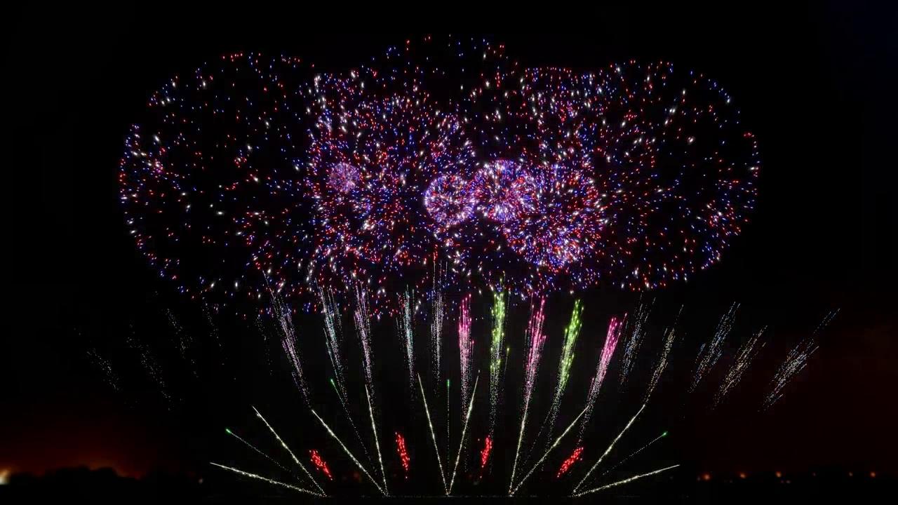 Animated Fireworks Screensaver