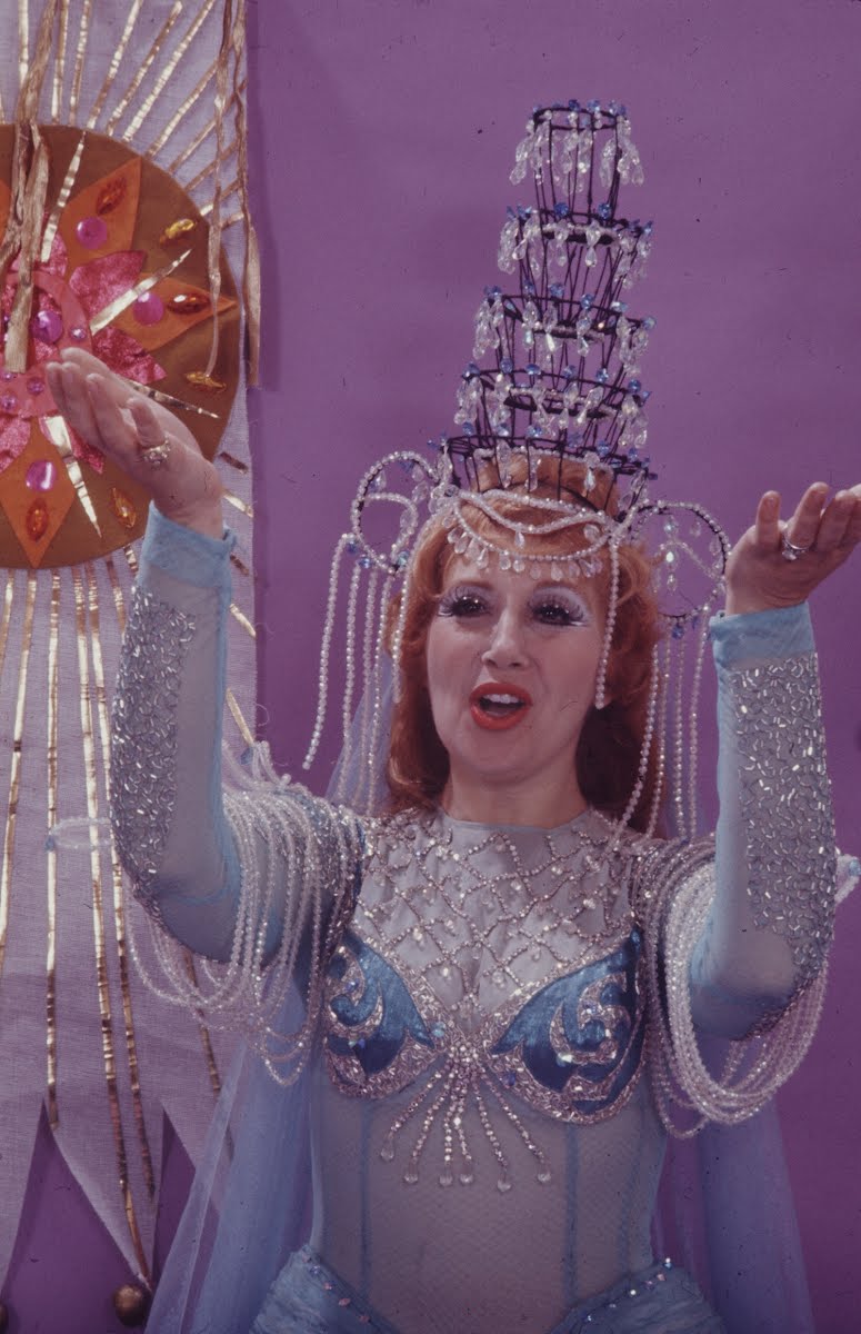 Opera Singer , Beverly Sills - Leonard Mccombe — Google Arts & Culture