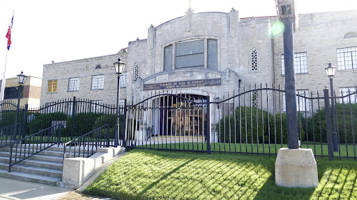 Mason Temple in Memphis - Clayborne Carson — Google Arts & Culture