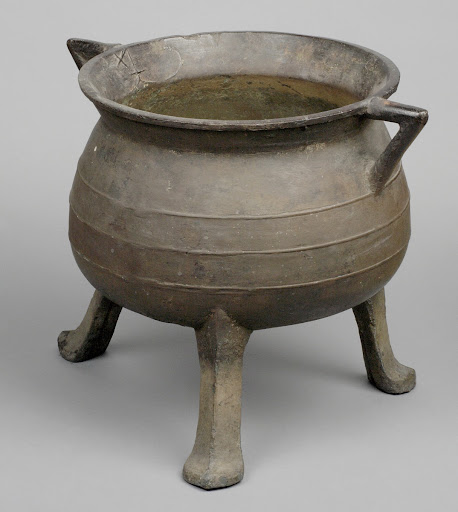 Three-legged pot or grapen — Google Arts & Culture