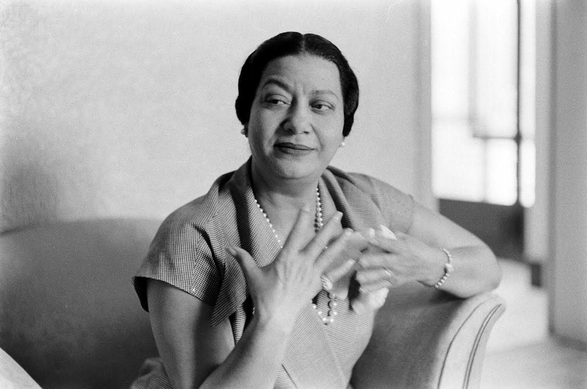 Om Kalthom, Cairo Singer - Howard Sochurek — Google Arts & Culture