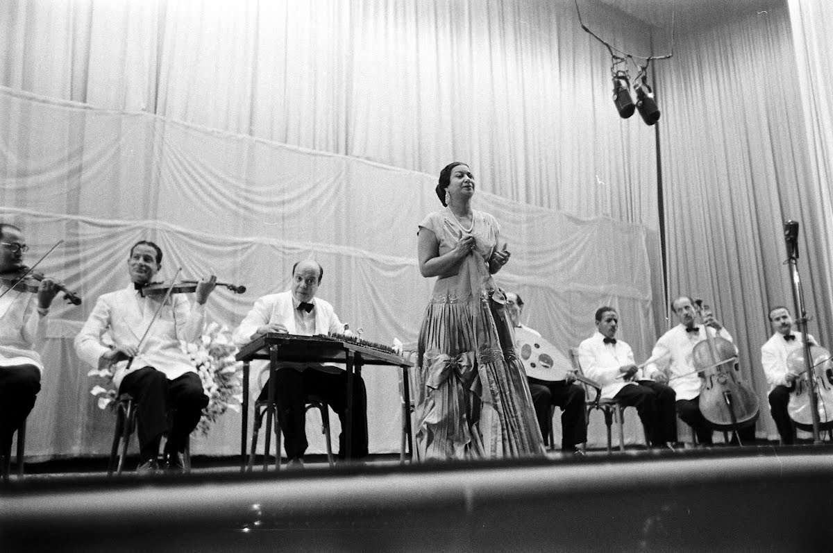 Om Kalthom, Cairo Singer - Howard Sochurek — Google Arts & Culture