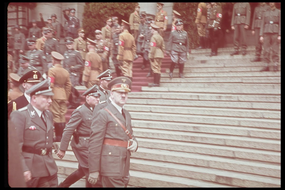 Hitler/Jaeger File - Hugo Jaeger — Google Arts & Culture