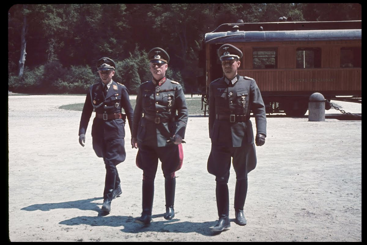 Hitler/Jaeger File - Hugo Jaeger — Google Arts & Culture