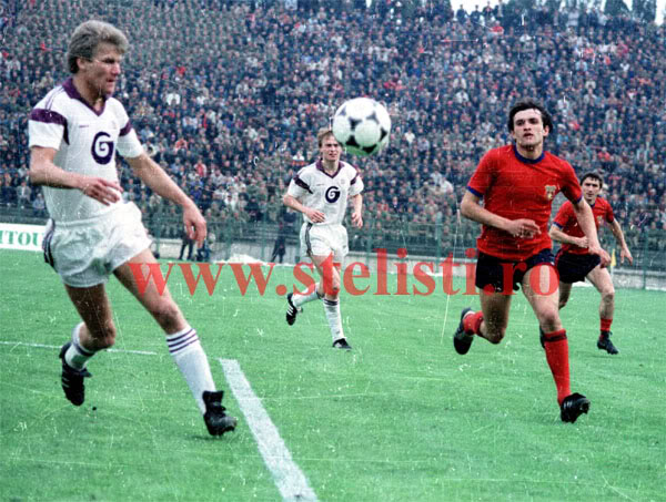 HOME--------------------: Steaua Bucarest 3-0 Anderlecht : 1985/86 Semif
